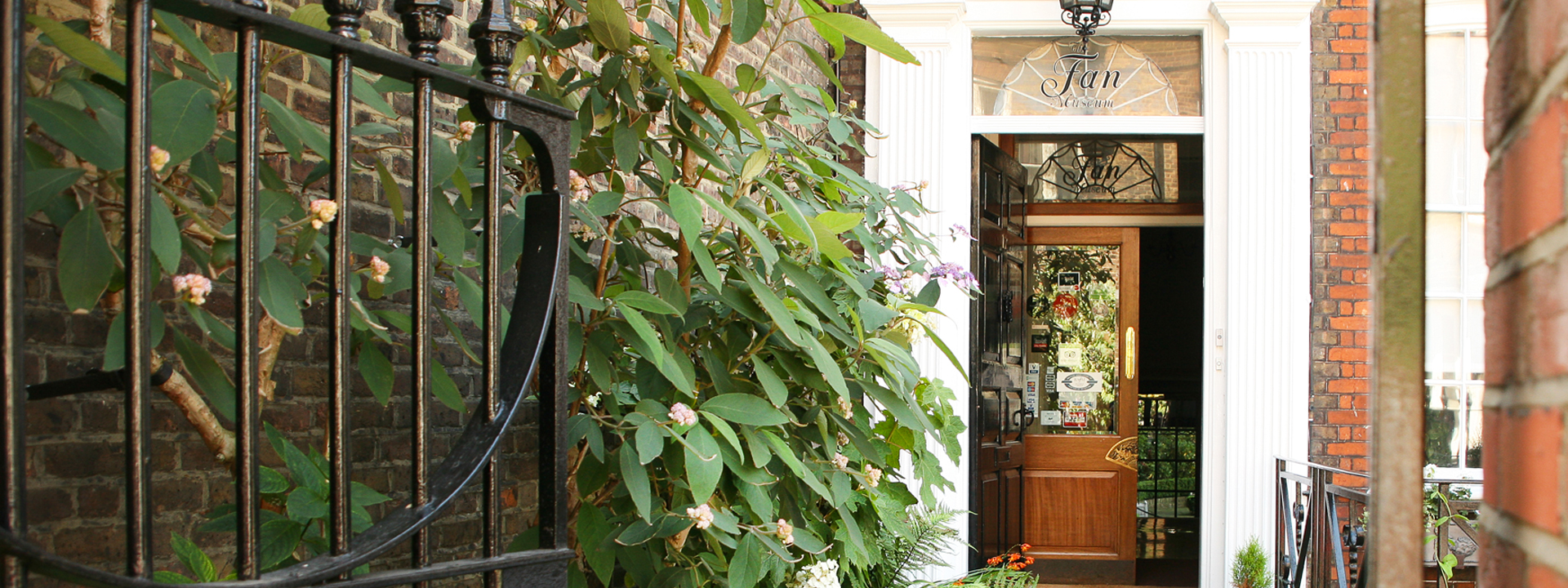 Exhibition Extended | The Fan Museum